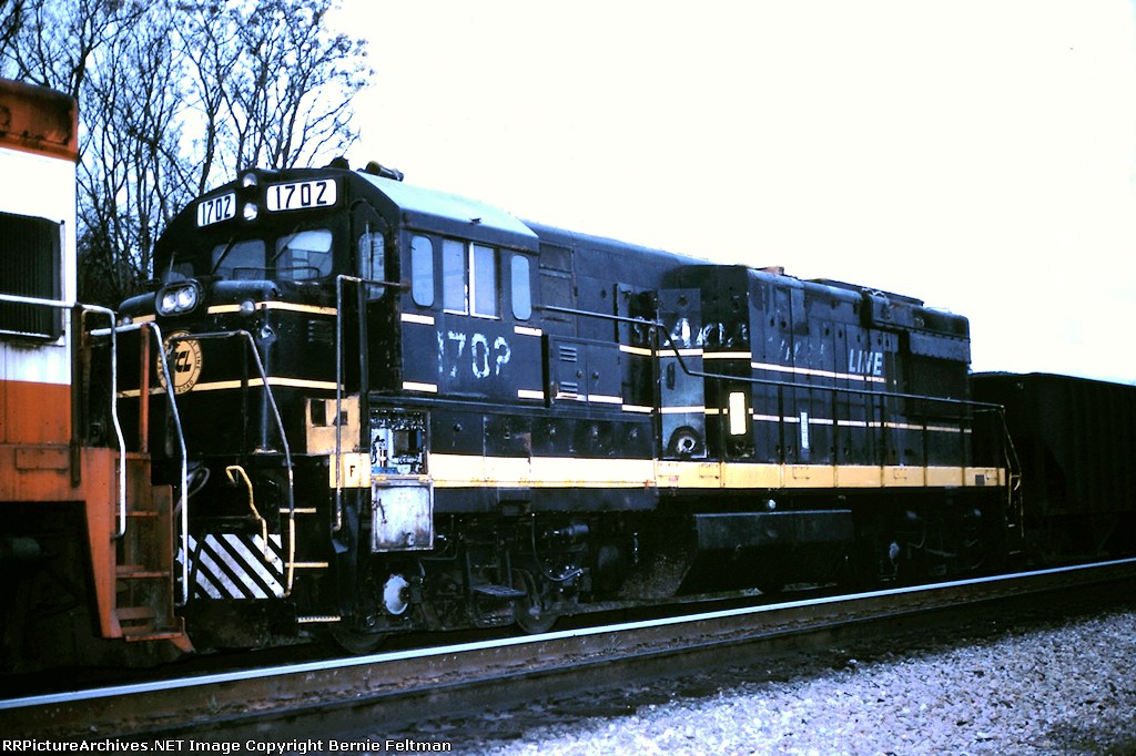 Seaboard Coast Line U30B #1702, in the consist of Frisco run-thru train #333,